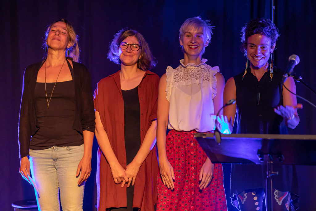 Moe Clark, Anne-Marie Demeules, Emma Haché, Joannie Thomas. Épitaphes ...